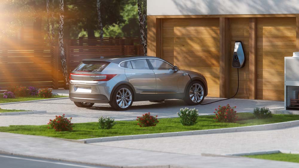 Comparing Regular Car And EV Ownership And Its Differences